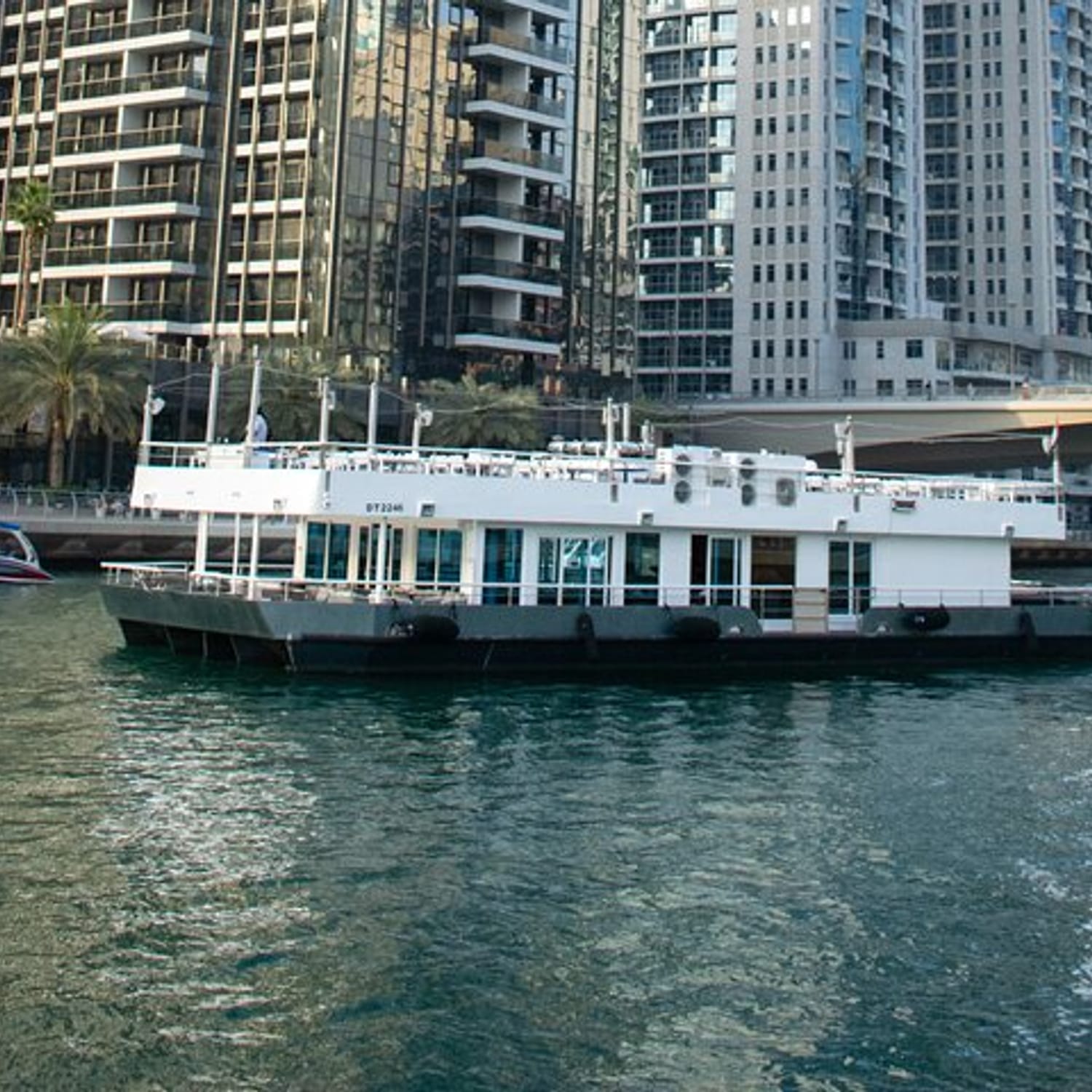 Dubai Marina Floating Restaurant