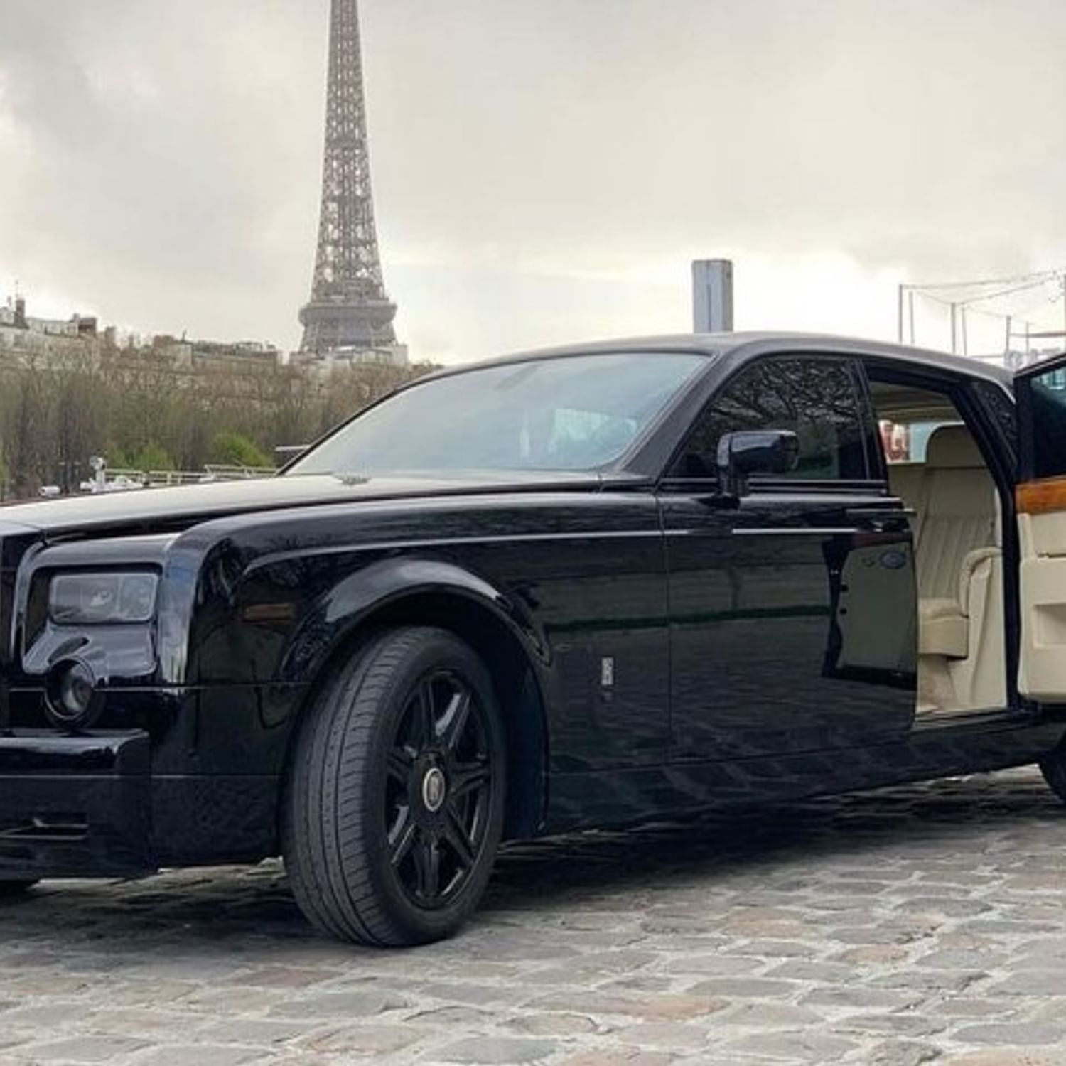 Rolls-Royce Paris full day 8 hours Tour