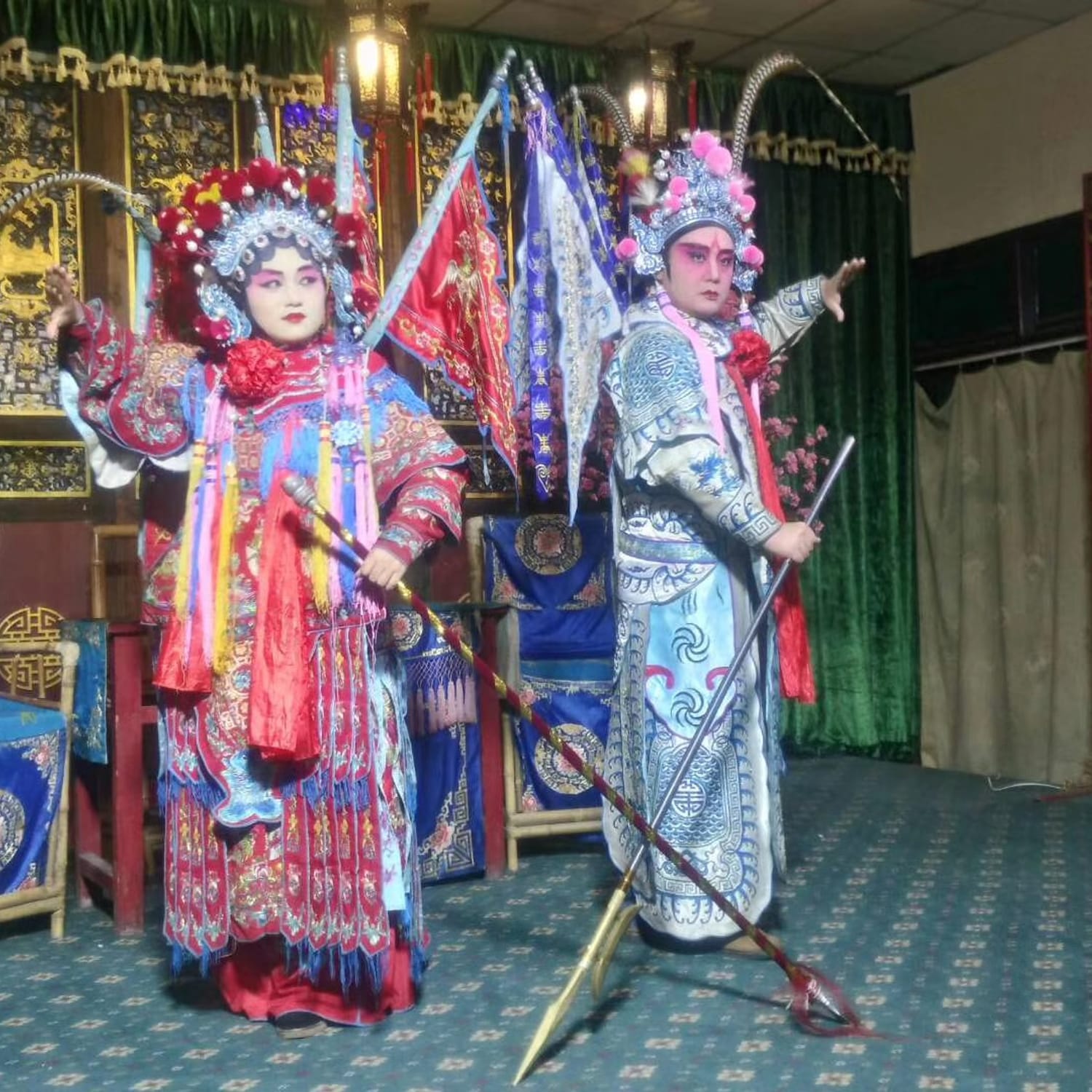 Private Guided Tour of Chengdu with Lunch + Sichuan Opera
