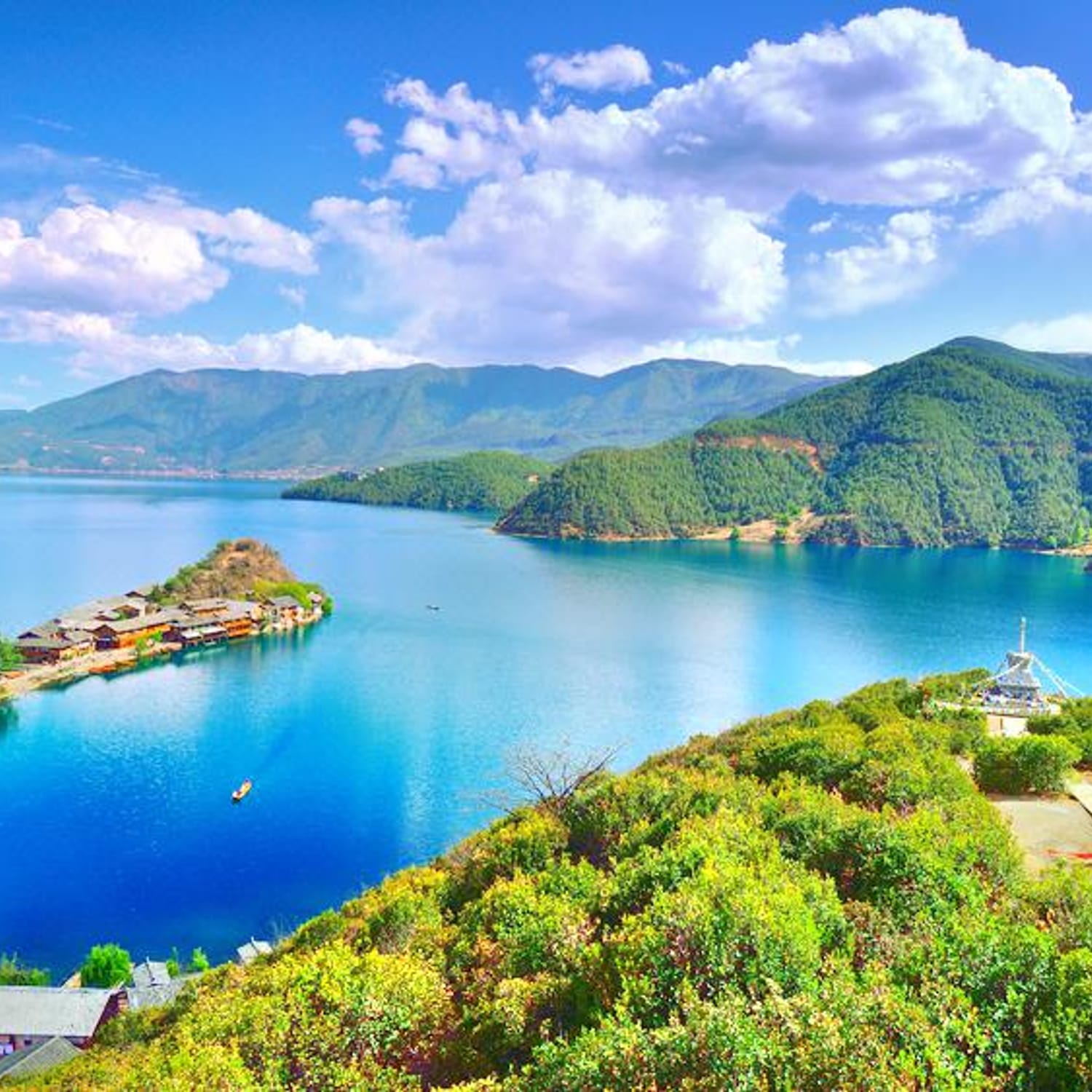 2-Day Lugu Lake & Mosuo Culture Private Tour