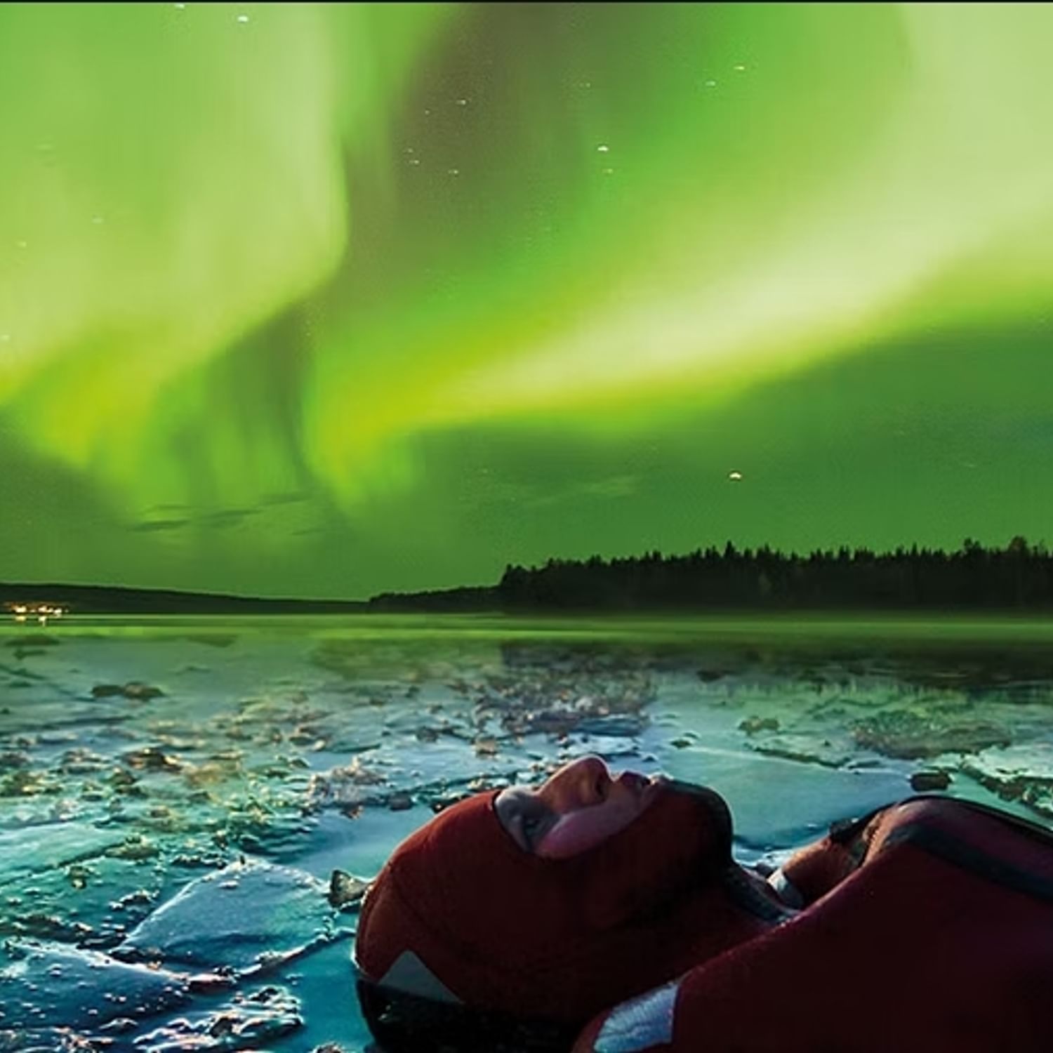 Aurora Ice Floating Experience on the Lake (Evening Tour), Rovaniemi