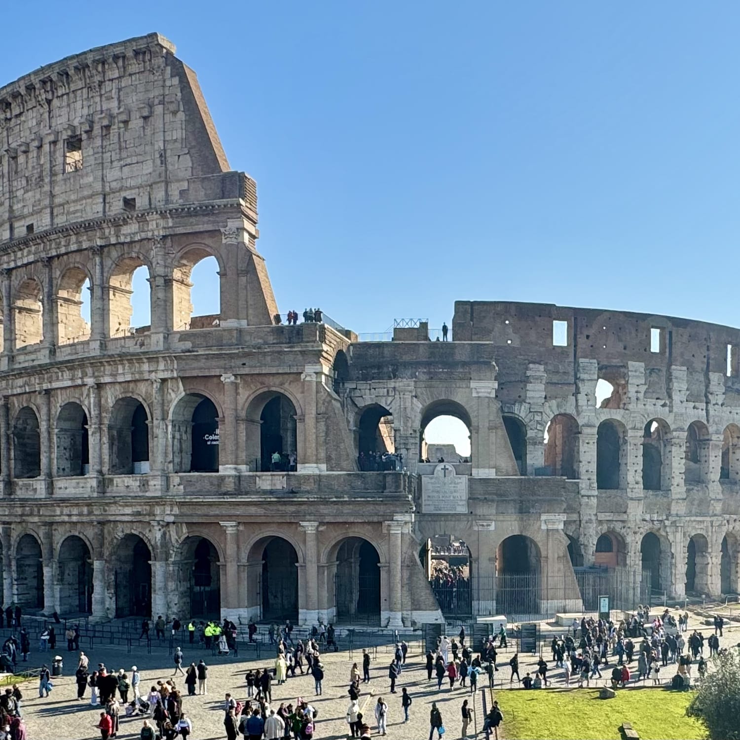 Colosseum,Vatican Museum & Sistine Chapel in One Day Guided Tour | Fast ...