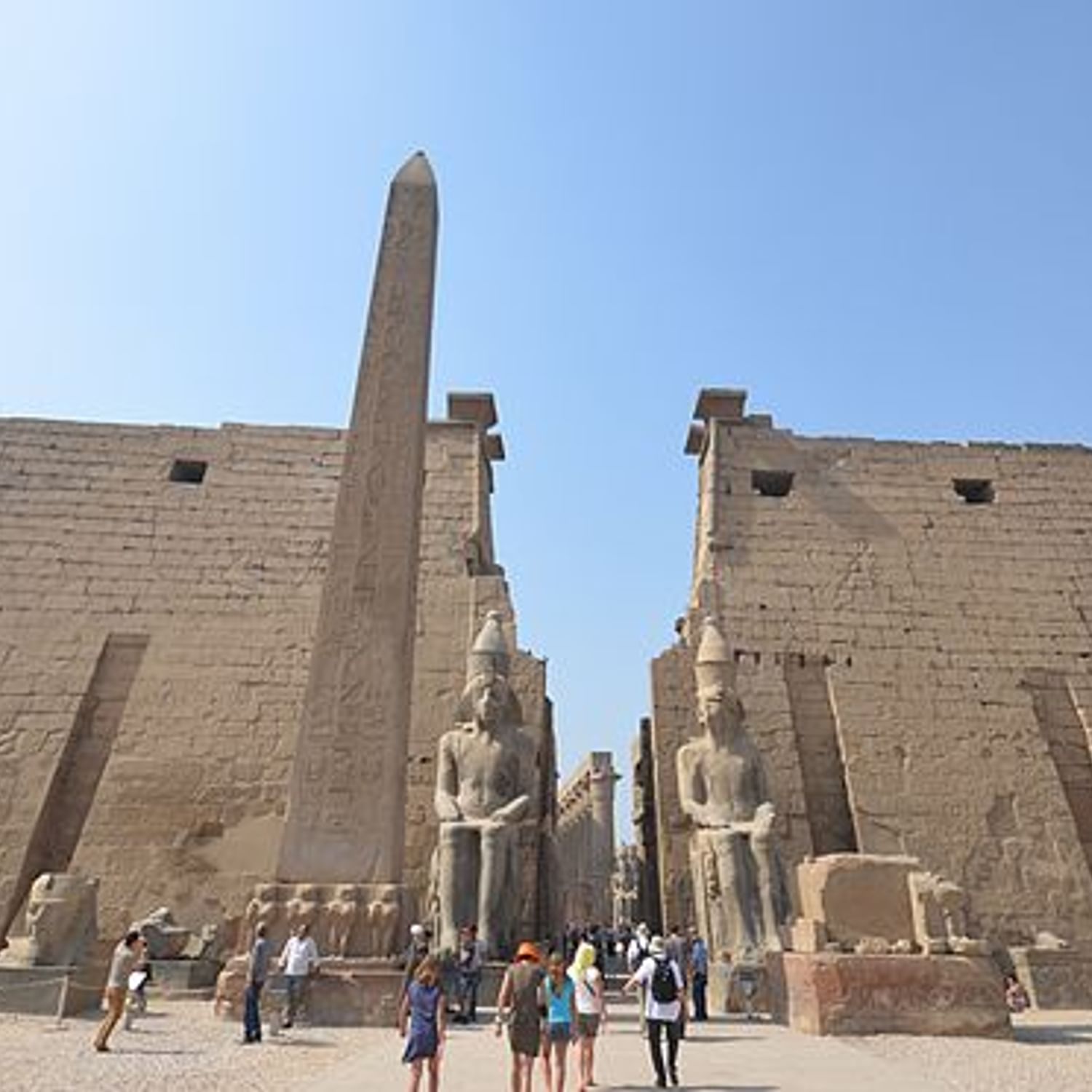Astounding 5 Days Nile River Cruise Luxor to Aswan