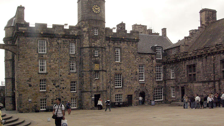 CV-ES Visit to Edinburgh Castle - Spanish Tour Guide