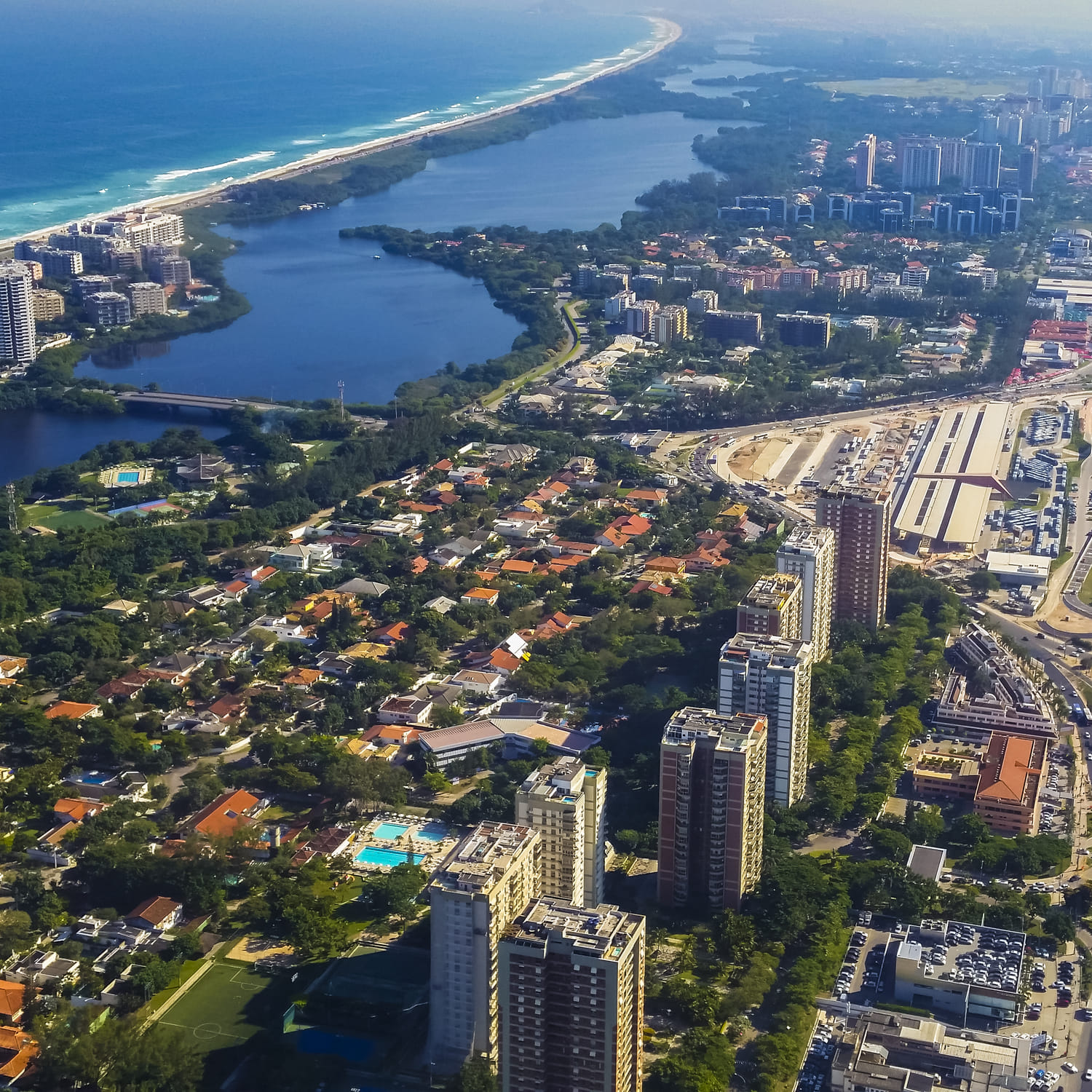 West Side Story of Rio: Barra da Tijuca, its natural and cultural attractions.