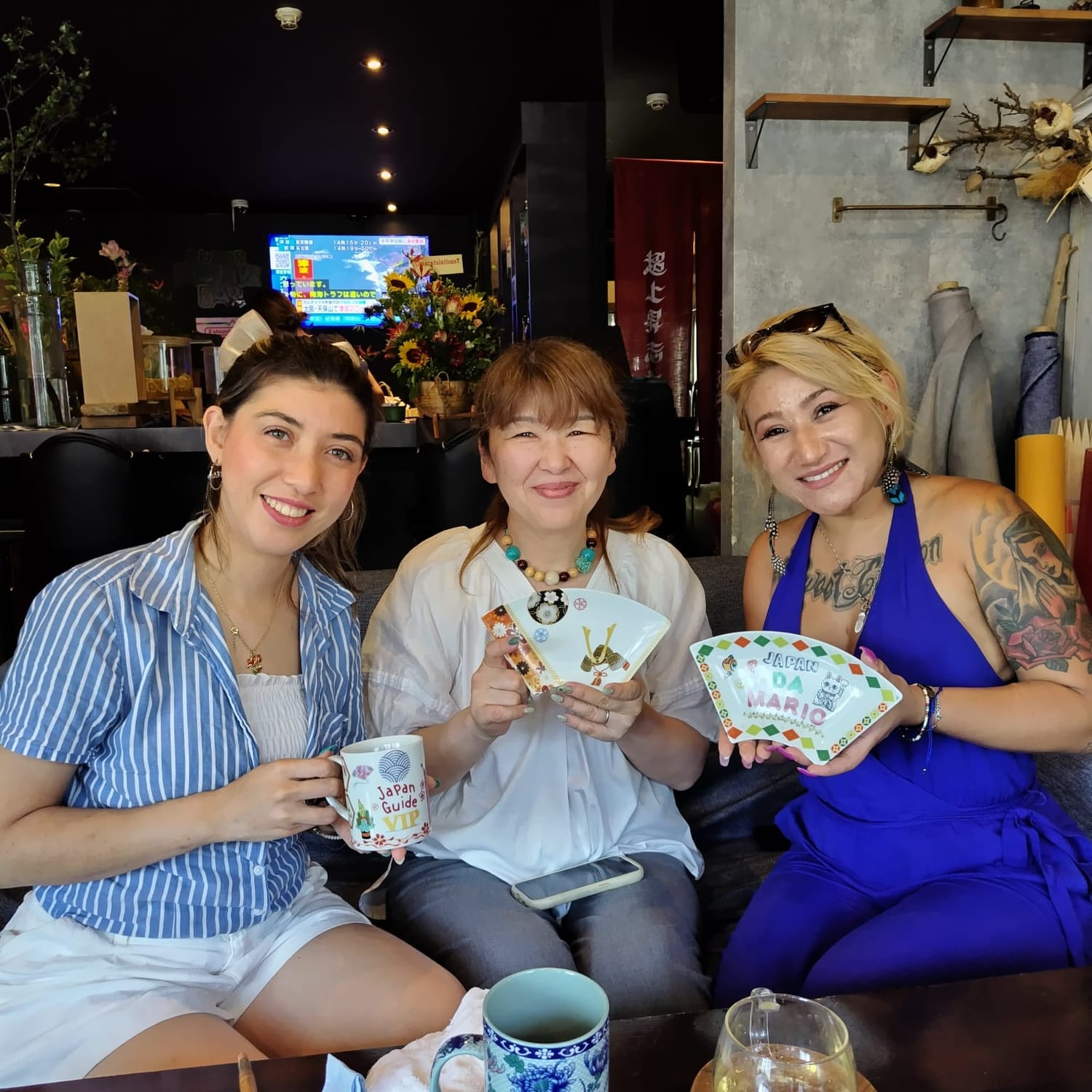 Osaka Namba : Make your original plates with a professional porcelain ...