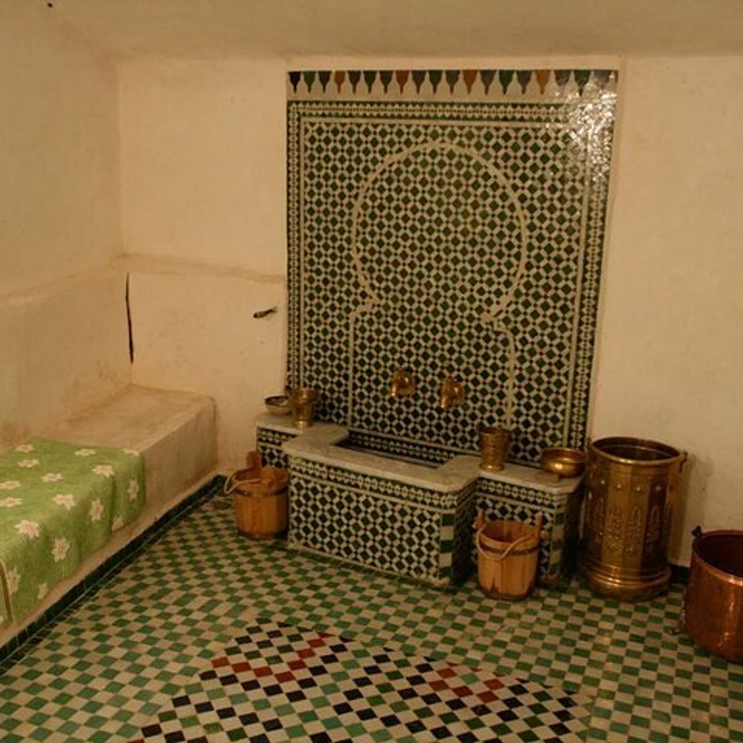 Local Traditional Hammam Experience in Rabat Medina