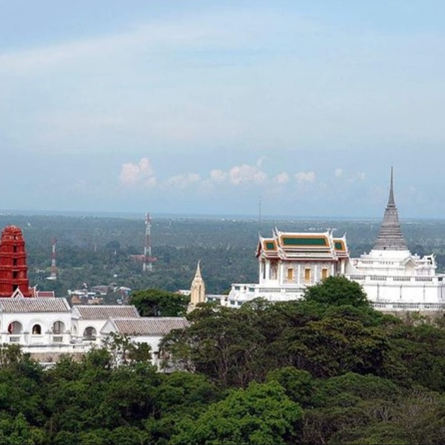 Petchaburi Temples and Royal Palaces - small Join Group Tour from Hua Hin