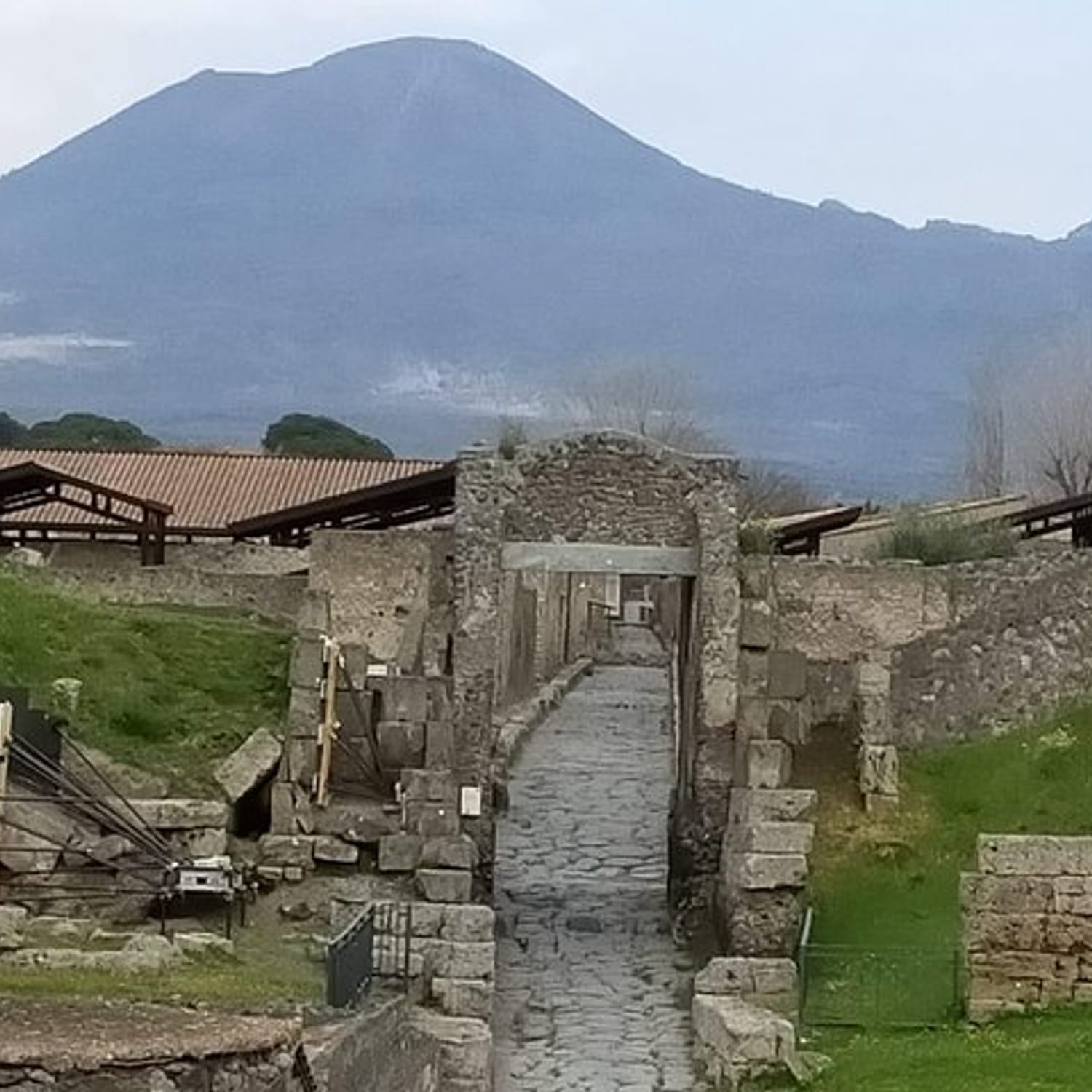 Private Archaeologist service to explore Pompeii's secrets any time ...