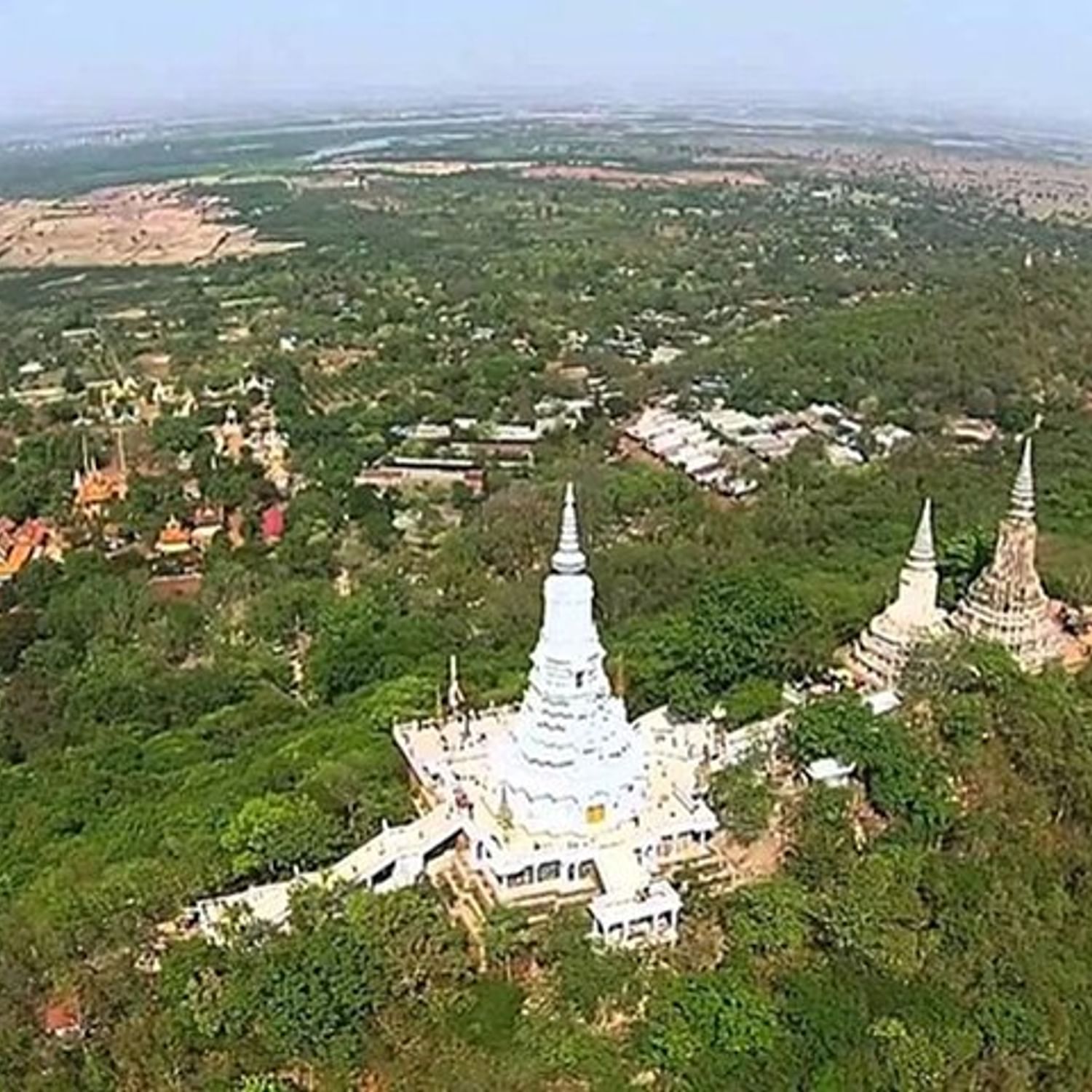 Oudong Mountain Full Day Private Tour