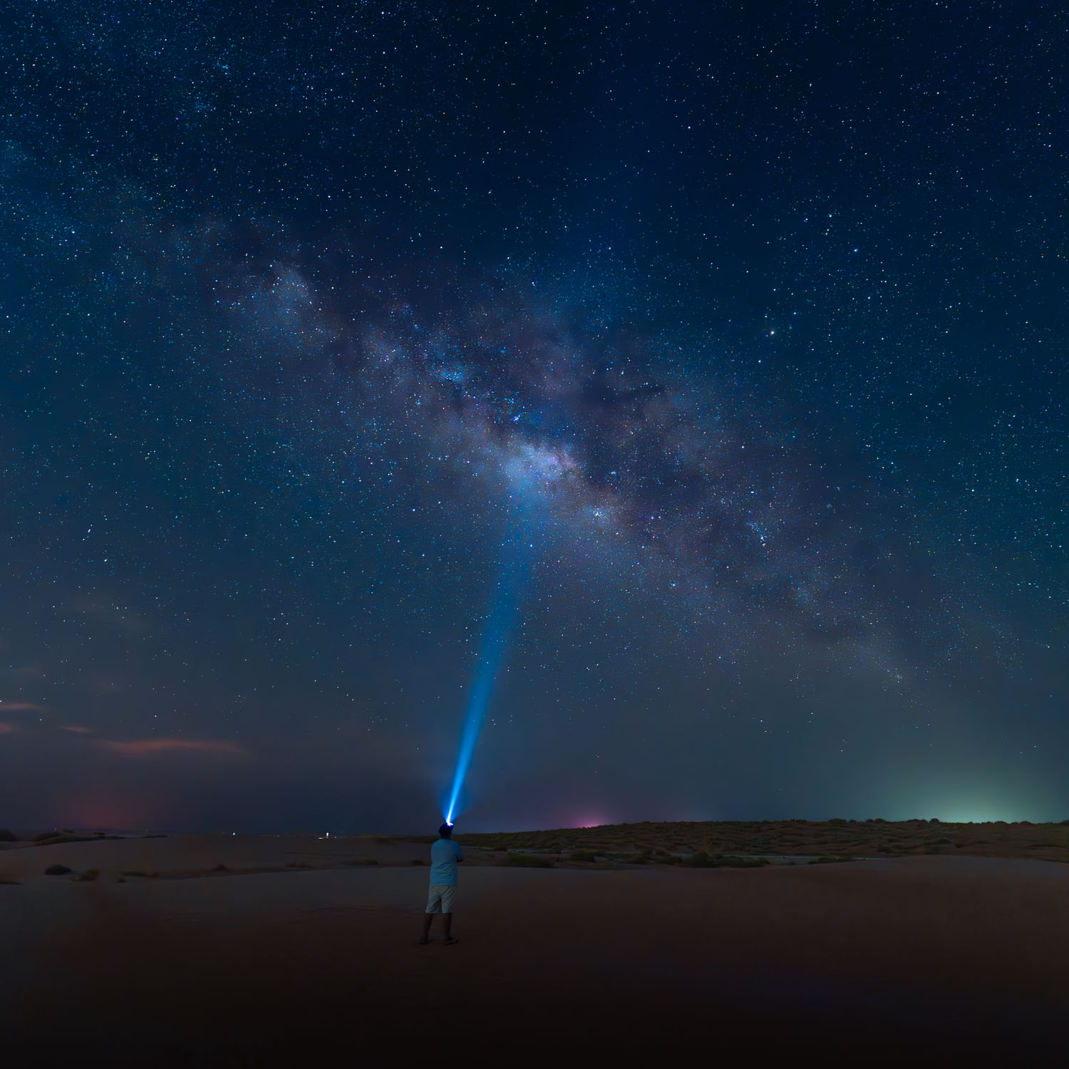 Al Quaa Milky Way Spot: Private Stargazing and Camping