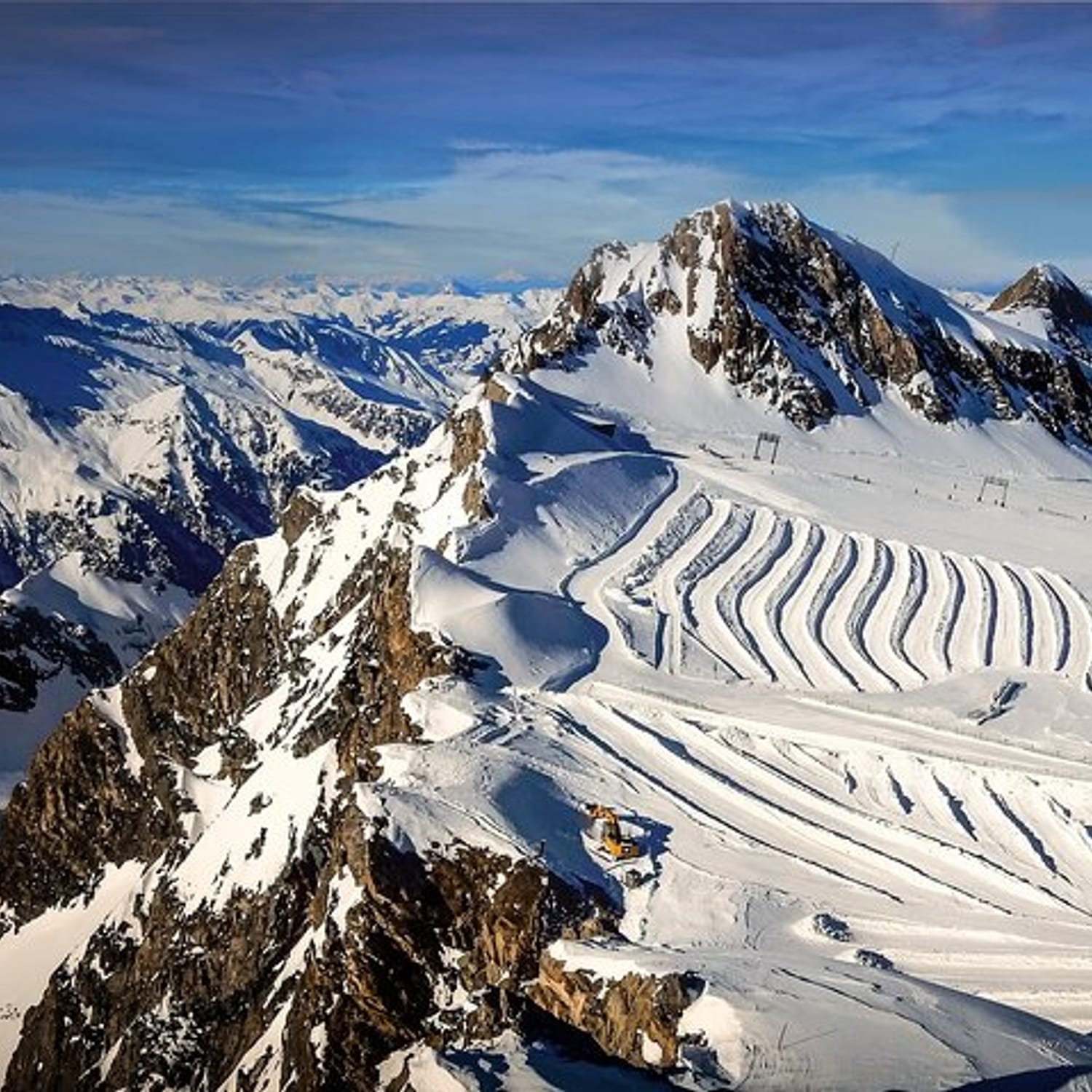 Private Skiing in the Alps with Salzburg and Hallstatt from Vienna