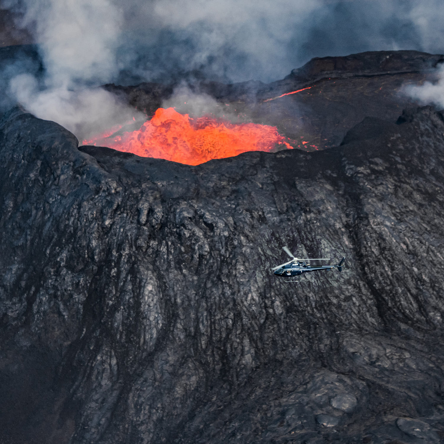 Volcano Helicopter Tour from Reykjavík – Eruptions, Blue Lagoon & Lava ...