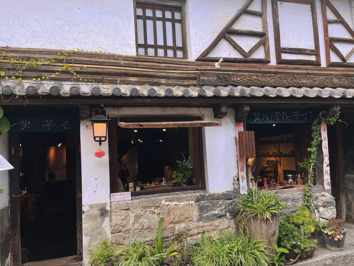 Xizhou Ancient Town Private Tour (Half Day)
