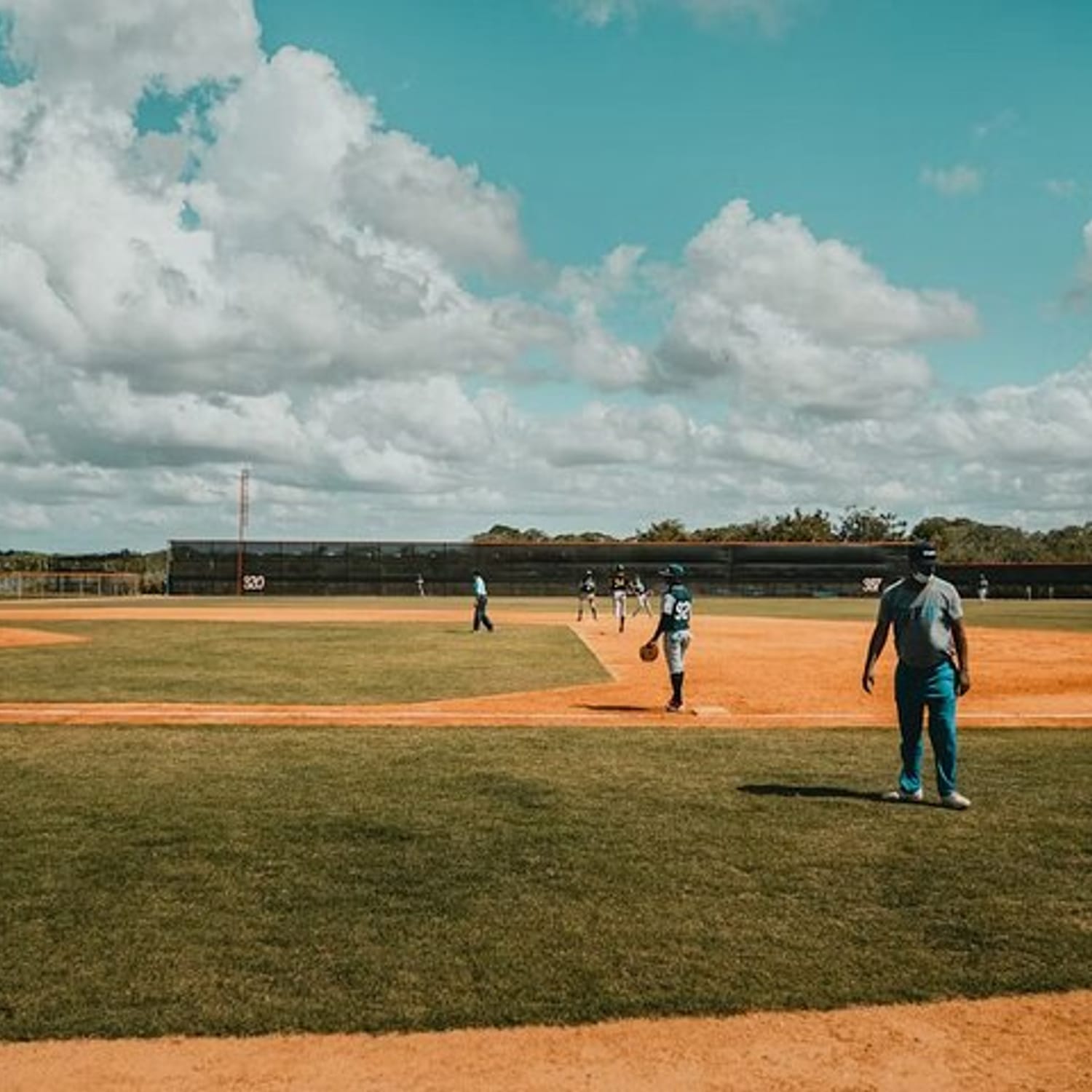 Cultural Baseball Tour in Curacao