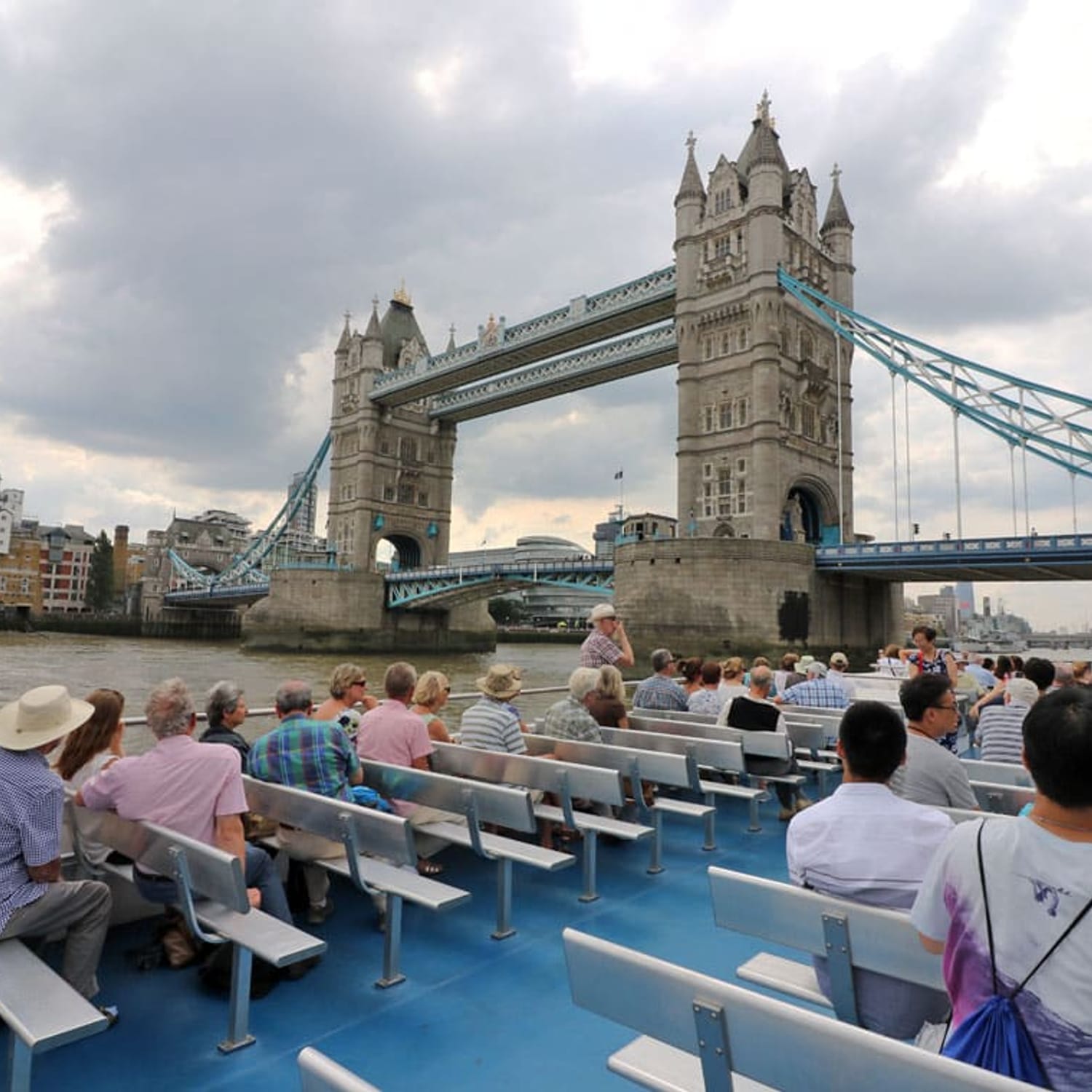 Thames River Sightseeing Cruise