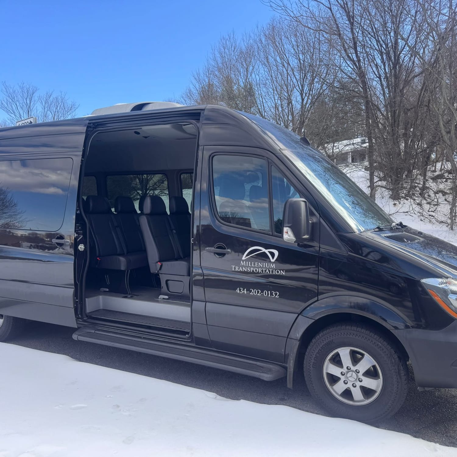 From Charlottesville: Private Sprinter Van Up To 14 People