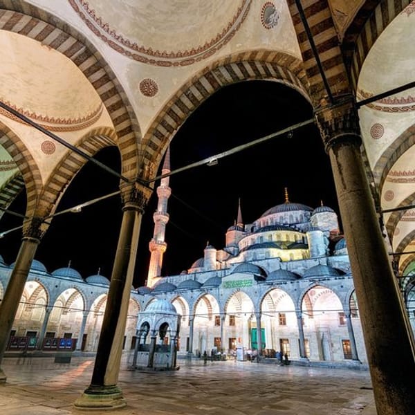Istanbul: Hagia Sophia, Blue Mosque and Grand Bazaar Tour
