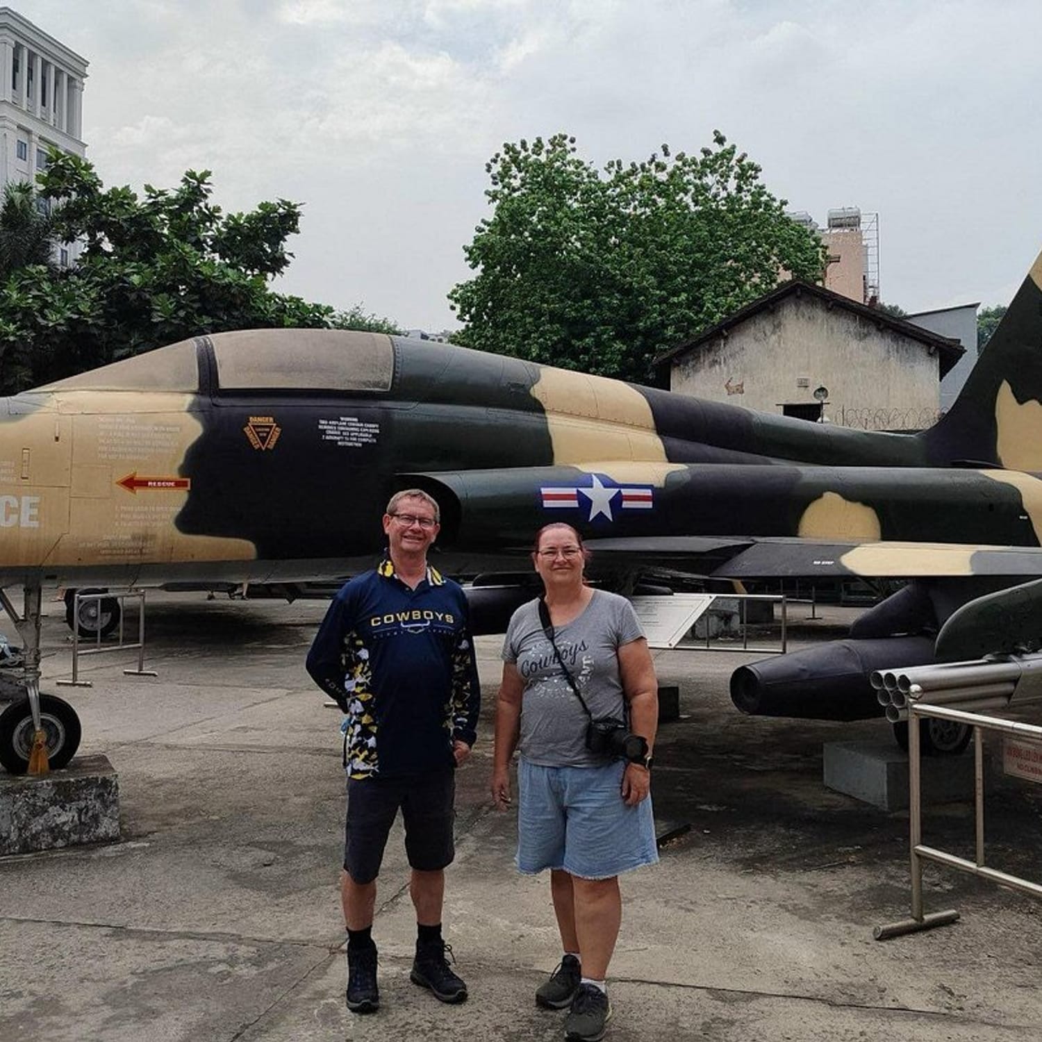 PHU MY PORT: SAIGON SHORE EXCURSION-Old and New Parts of Saigon